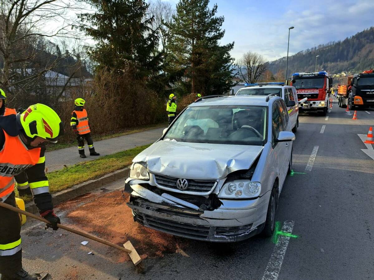 FF Kapfenberg-Diemlach: Verkehrsunfall und Medizinischer Notfall